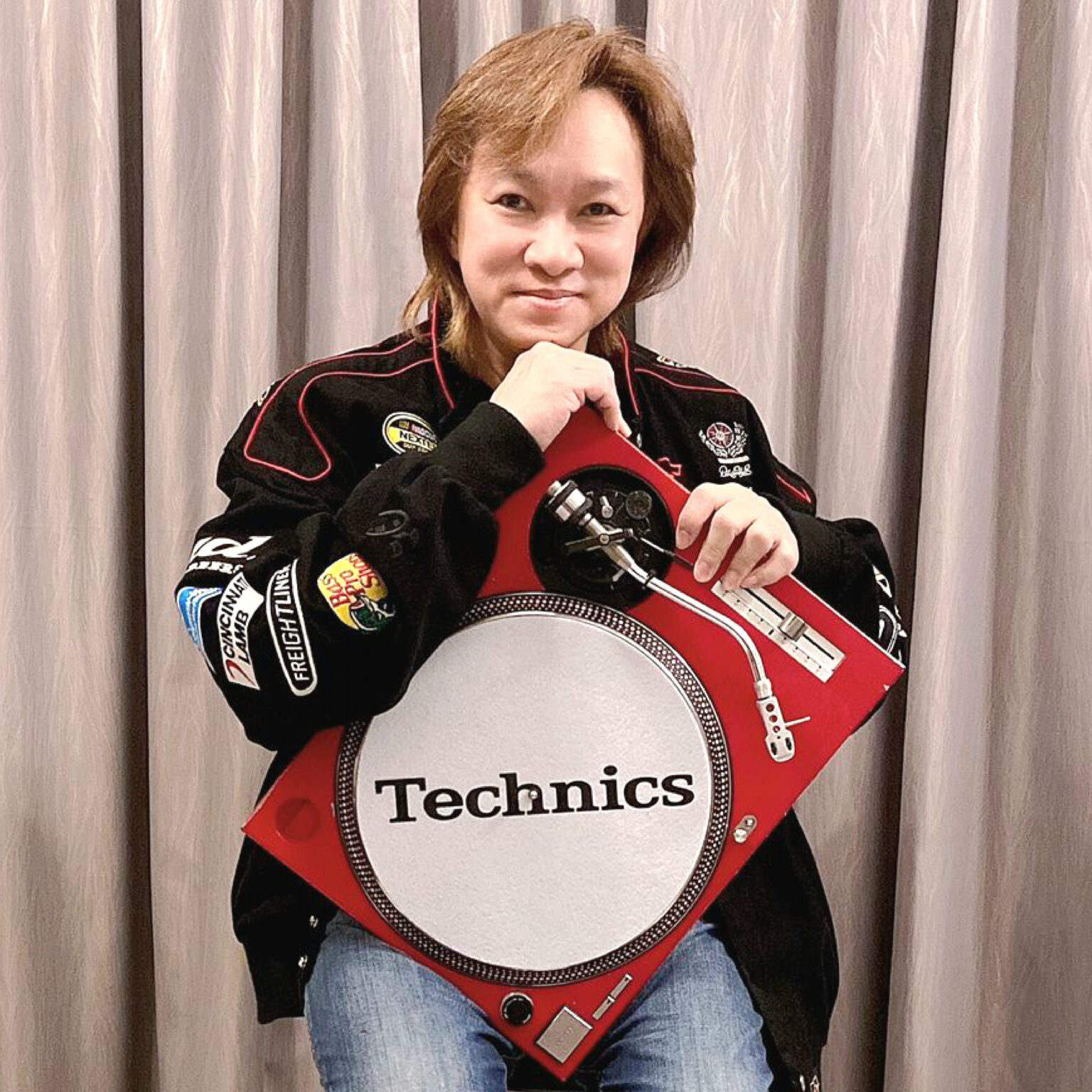 Live Performers - Simply Retro by Tin Box @ CHIJMES