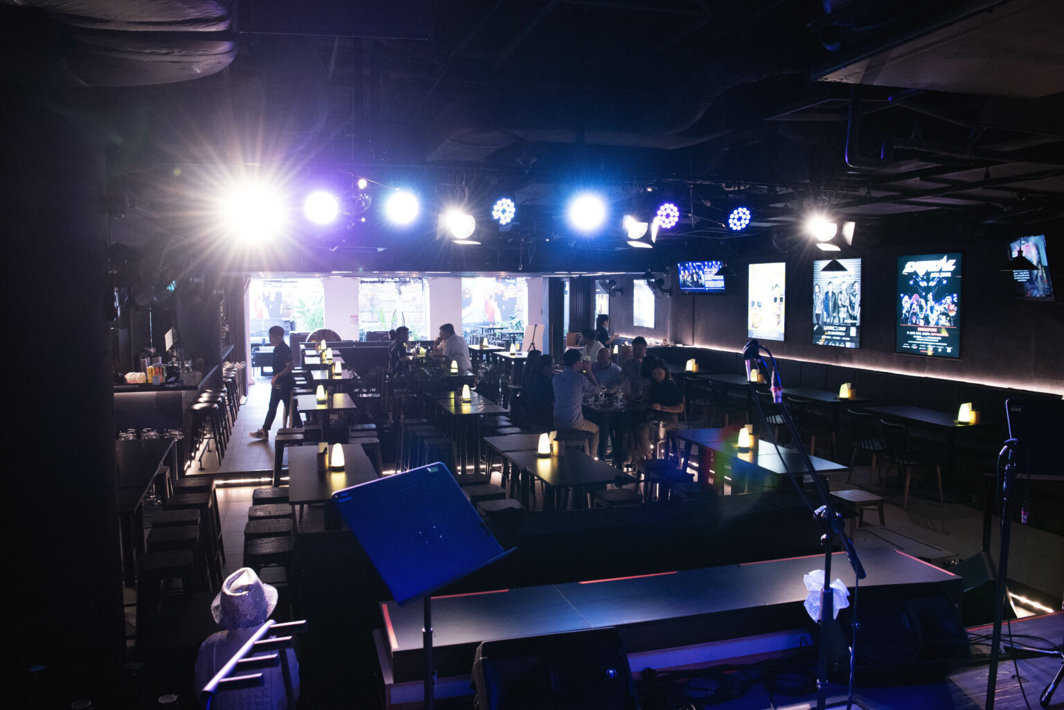 Simply Retro By Tin Box - Simply Retro by Tin Box @ CHIJMES